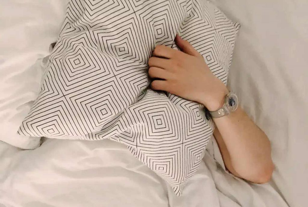 3 Reasons You Can't Fall Asleep - Blog - Persona Nutrition